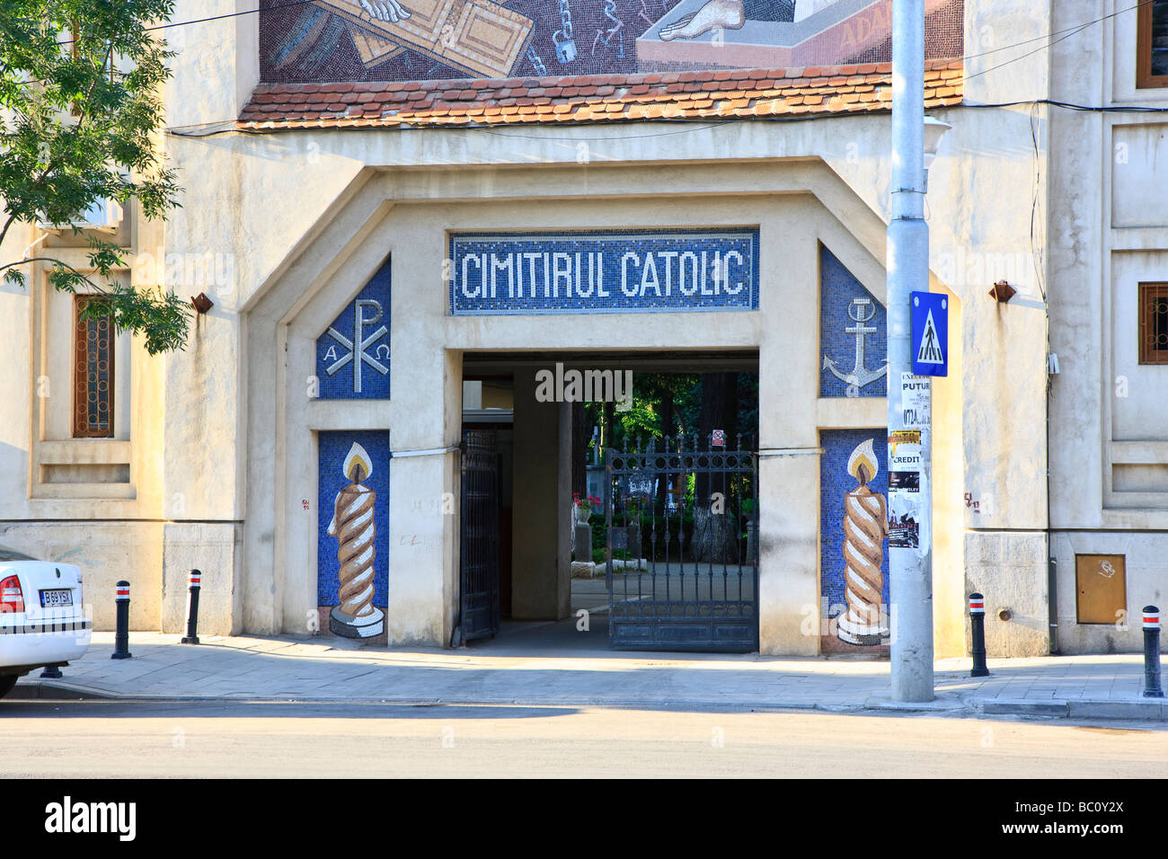 Bellu hi-res stock photography and images - Alamy