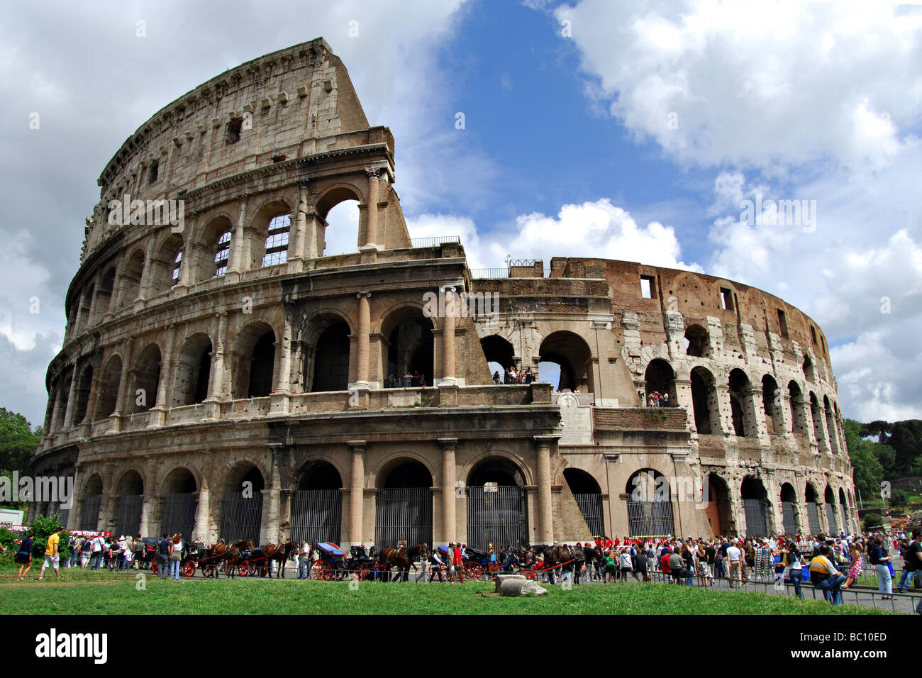 Colosseum full view hi-res stock photography and images - Alamy