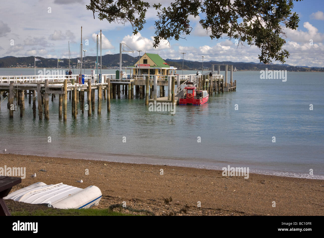 Russell new zealand hi-res stock photography and images - Alamy