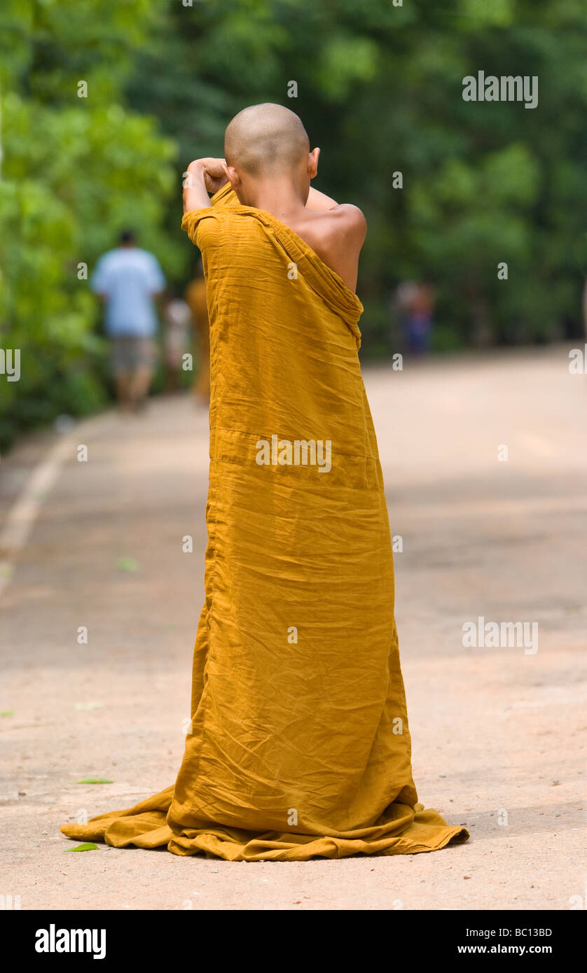 Novice buddhist monk hi-res stock photography and images - Alamy