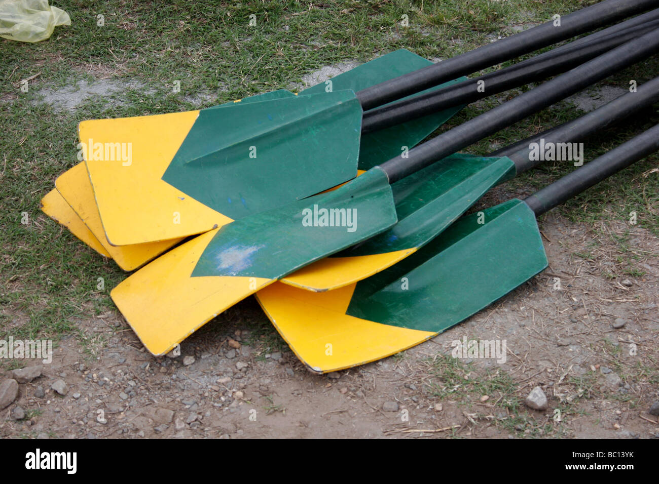 Kayak rowing boat hi-res stock photography and images - Alamy