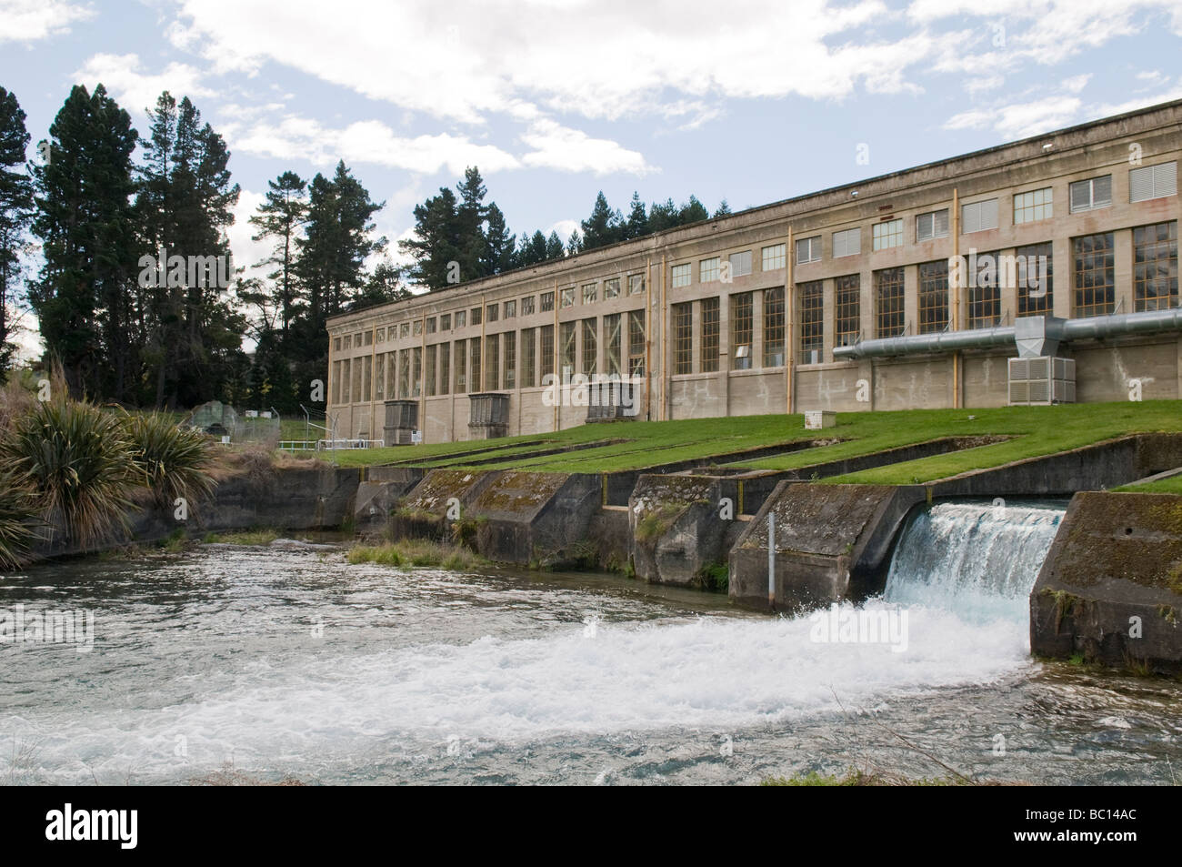 Hydro plant hi-res stock photography and images - Alamy