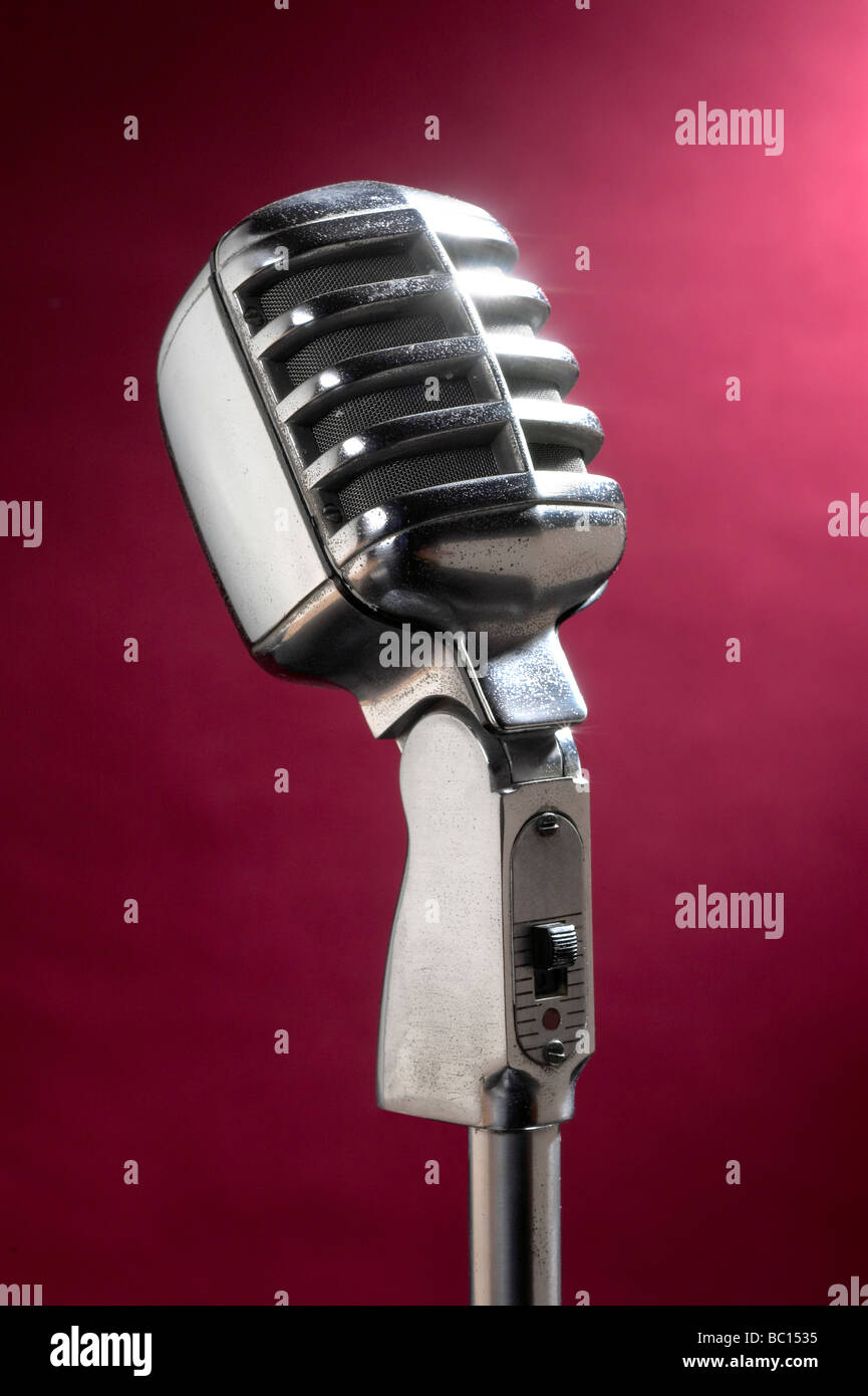 Microphone stage spotlight hi-res stock photography and images - Alamy