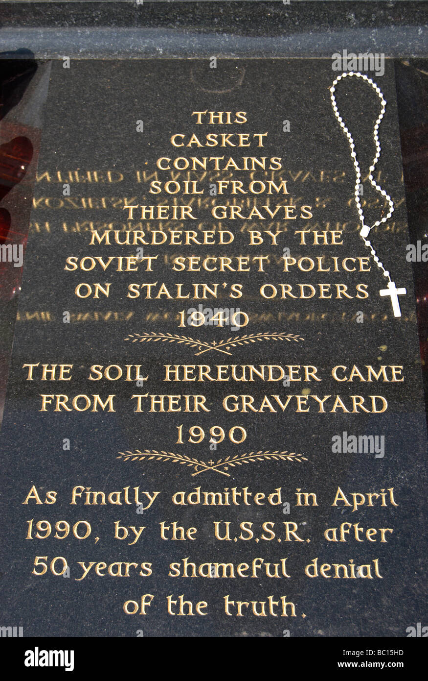 katyn memorial, marking the 1940 massacre of polish prisoners of war by ...