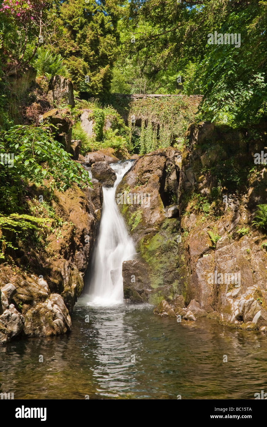 English waterfall hi-res stock photography and images - Alamy