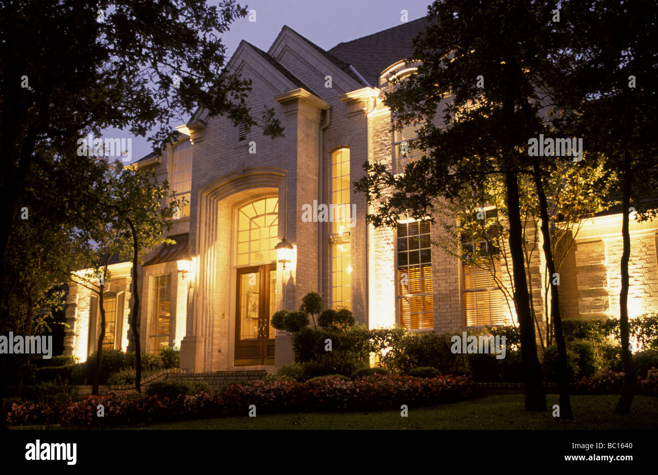 Texas house night hi-res stock photography and images - Alamy