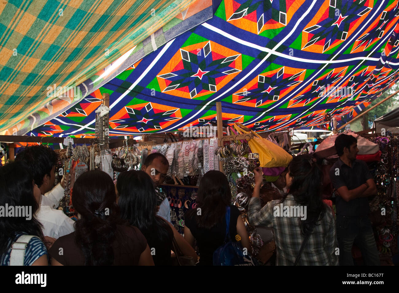 Colaba india market hi-res stock photography and images - Alamy