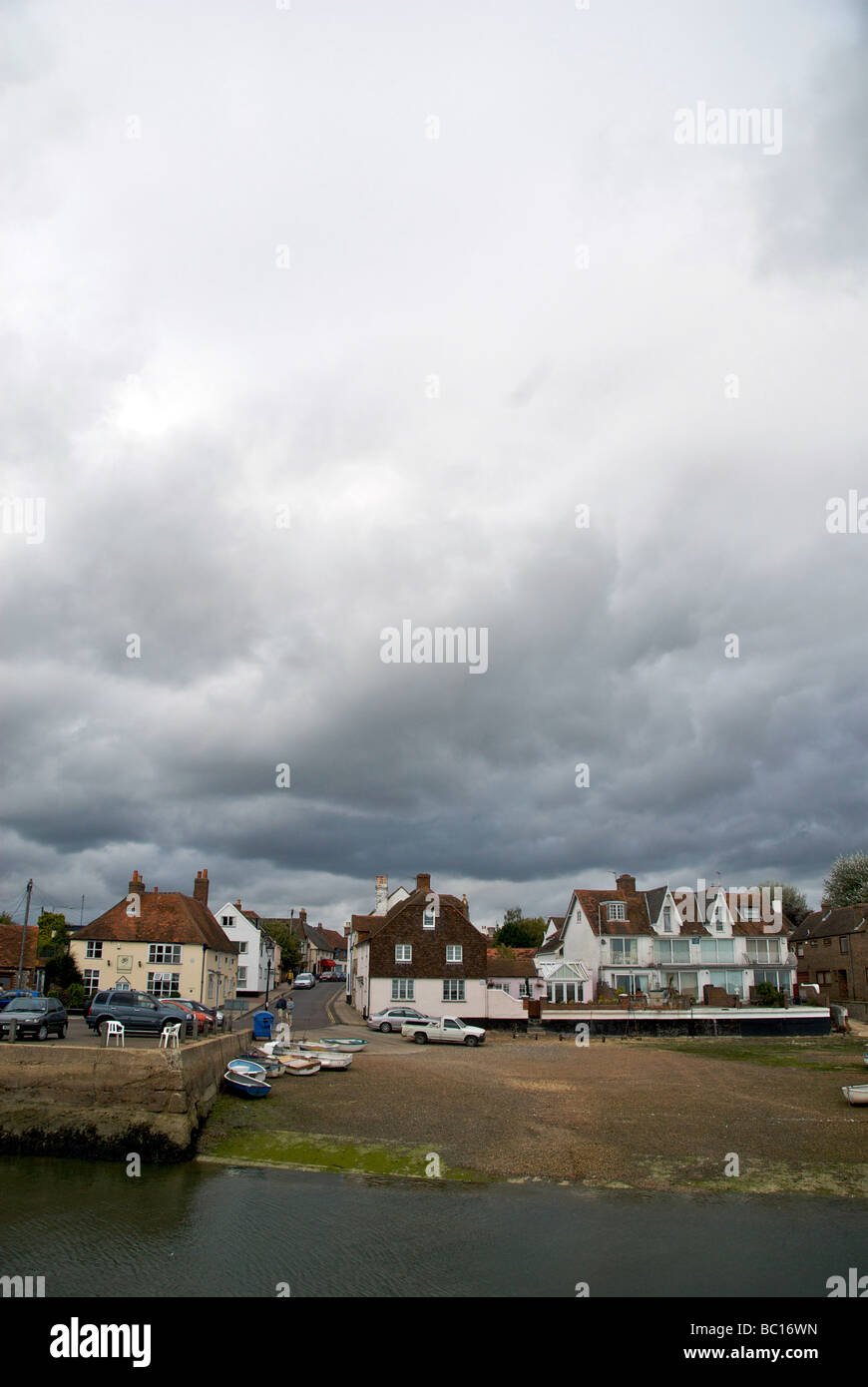 Emsworth Hampshire UK Harbour Quay Boats Foreshore Stock Photo - Alamy