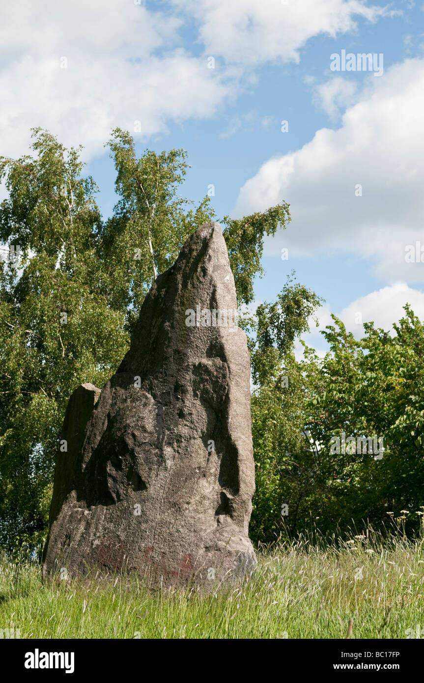 Stone age grave hi-res stock photography and images - Alamy
