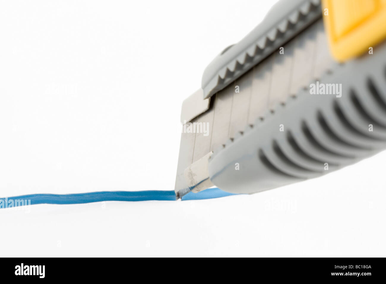 Cutting a wire hi-res stock photography and images - Alamy