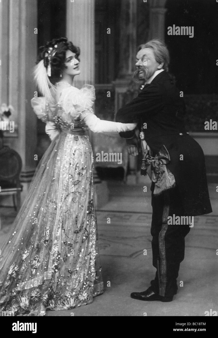 George graves hi-res stock photography and images - Alamy