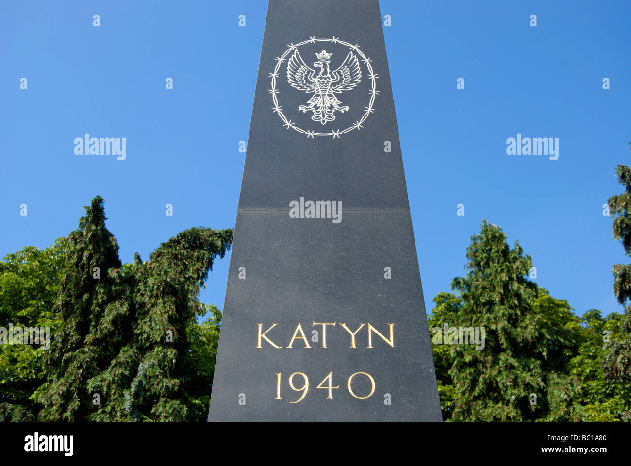 Katyn war memorial hi-res stock photography and images - Alamy