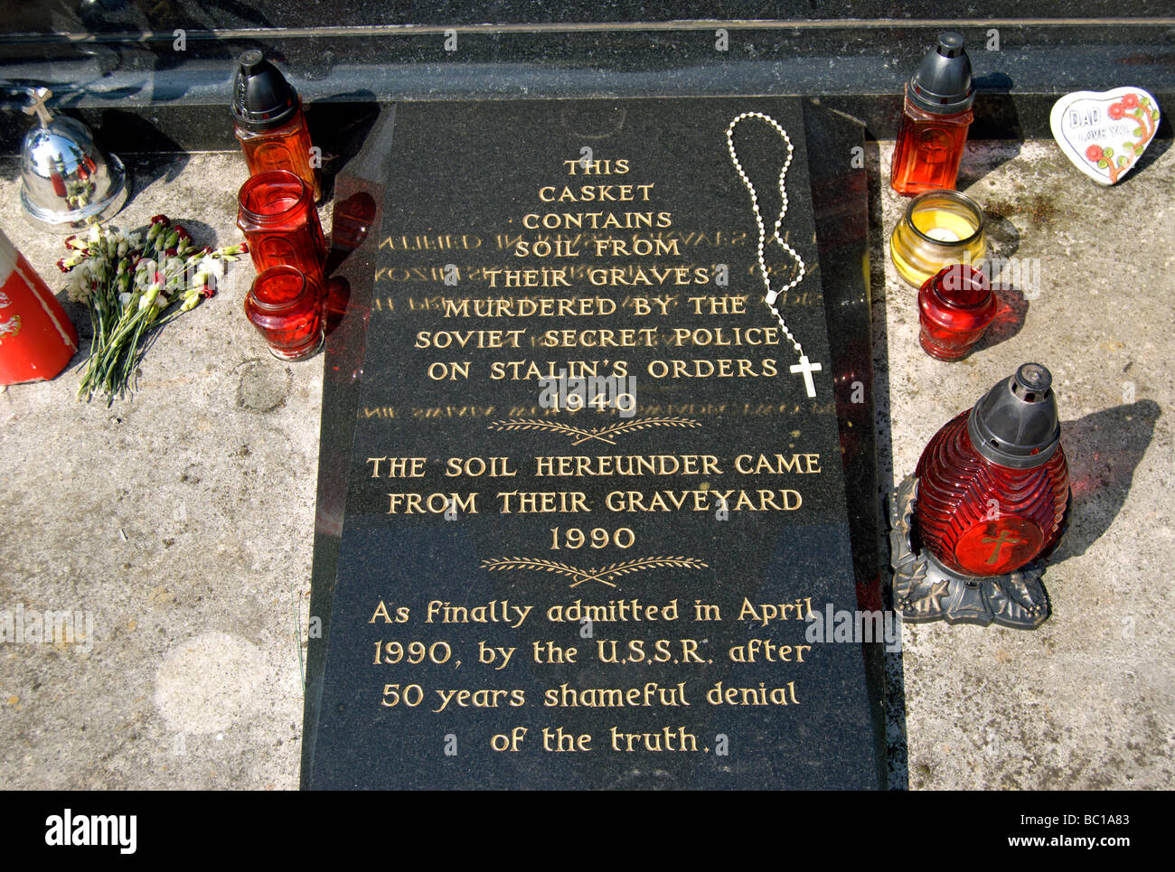 katyn memorial, marking the 1940 massacre of polish prisoners of war by ...