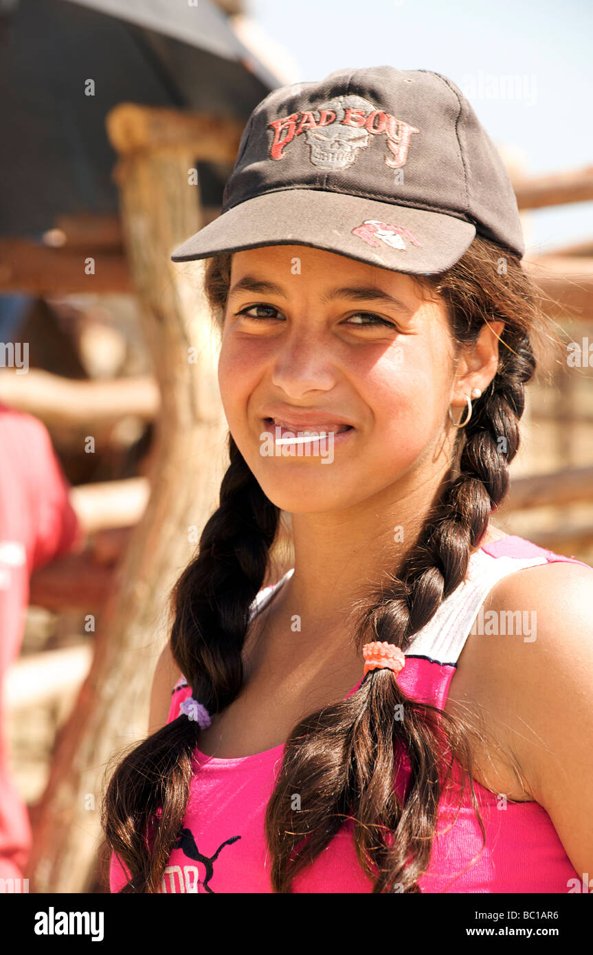 Pretty cuban girl hi-res stock photography and images - Alamy