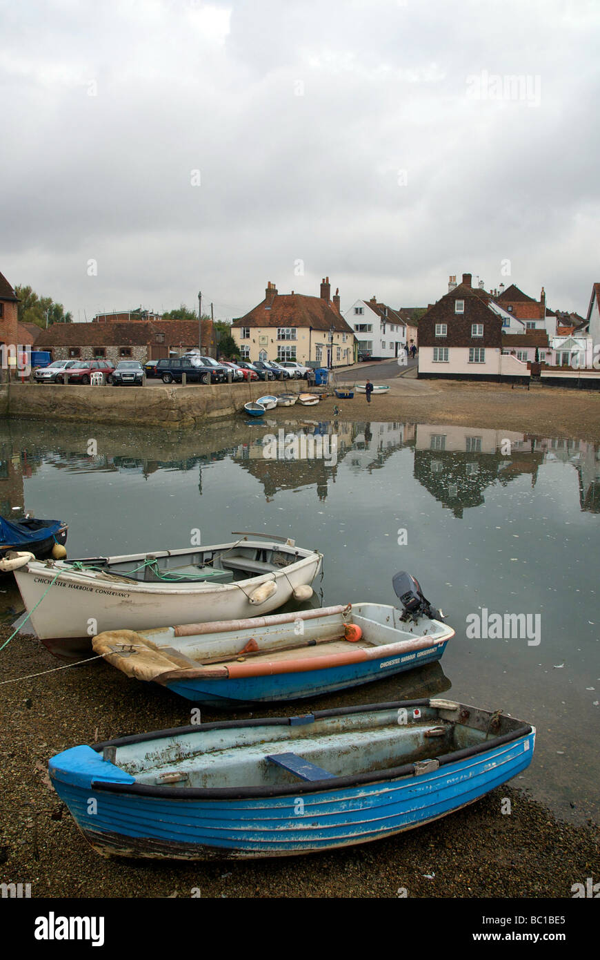 Emsworth Hampshire UK Harbour Quay Boats Foreshore Stock Photo - Alamy