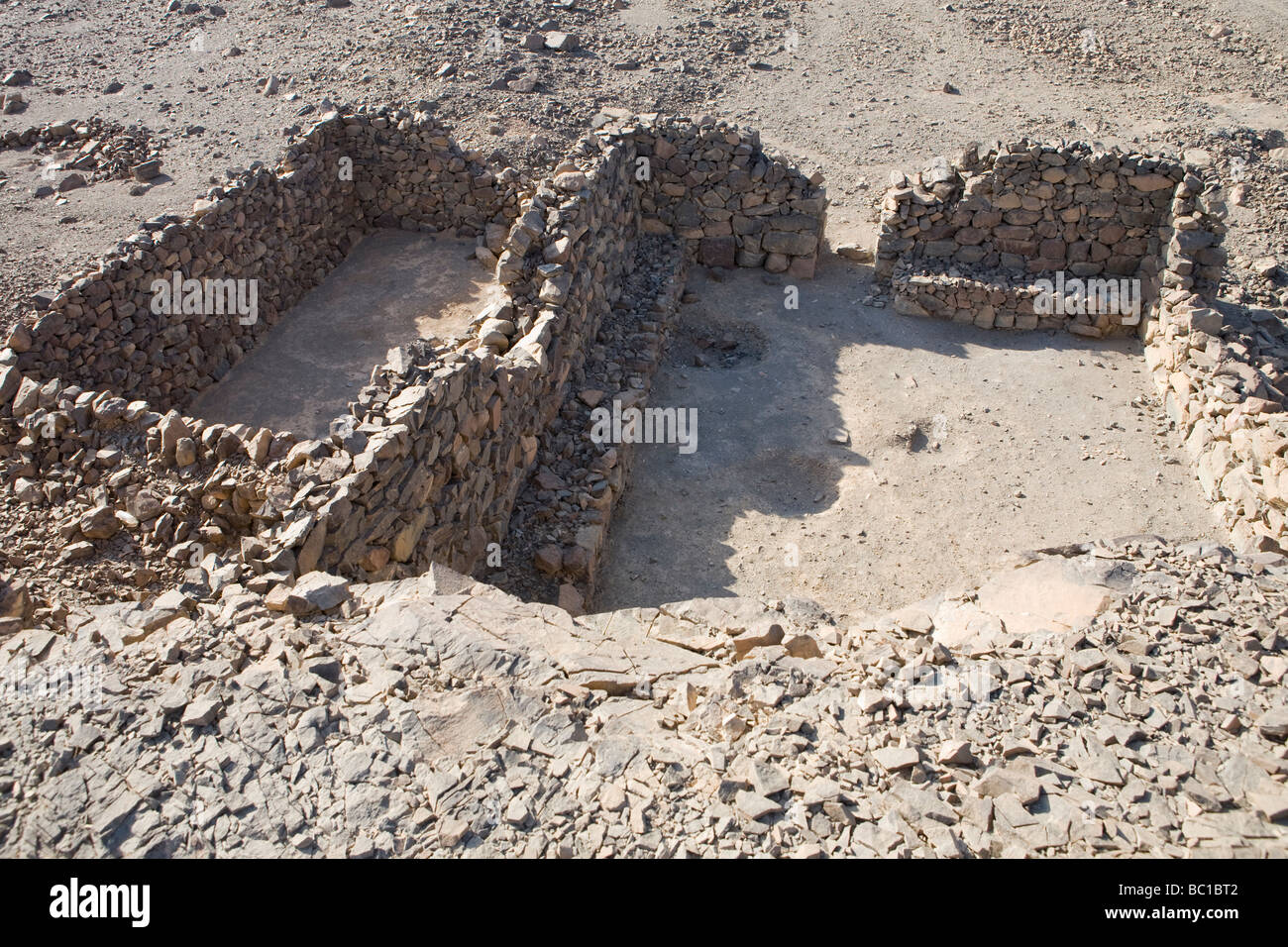 Roman Fort protecting the quarries at Umm Balad (ancient Domitaine ...
