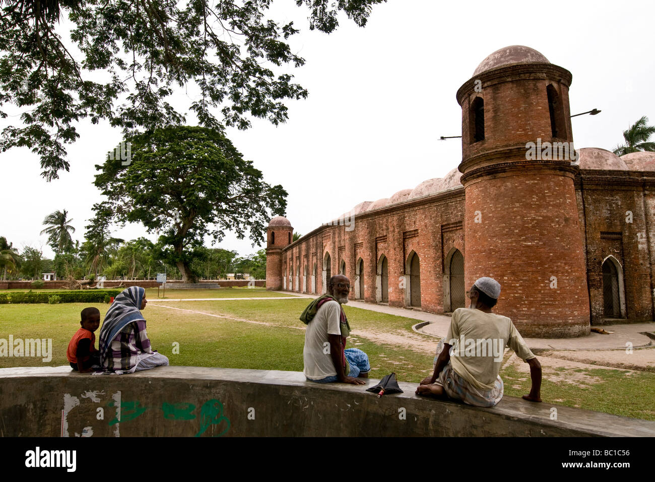 bangladesh bagerhat mosque of sixty domes Stock Photo - Alamy