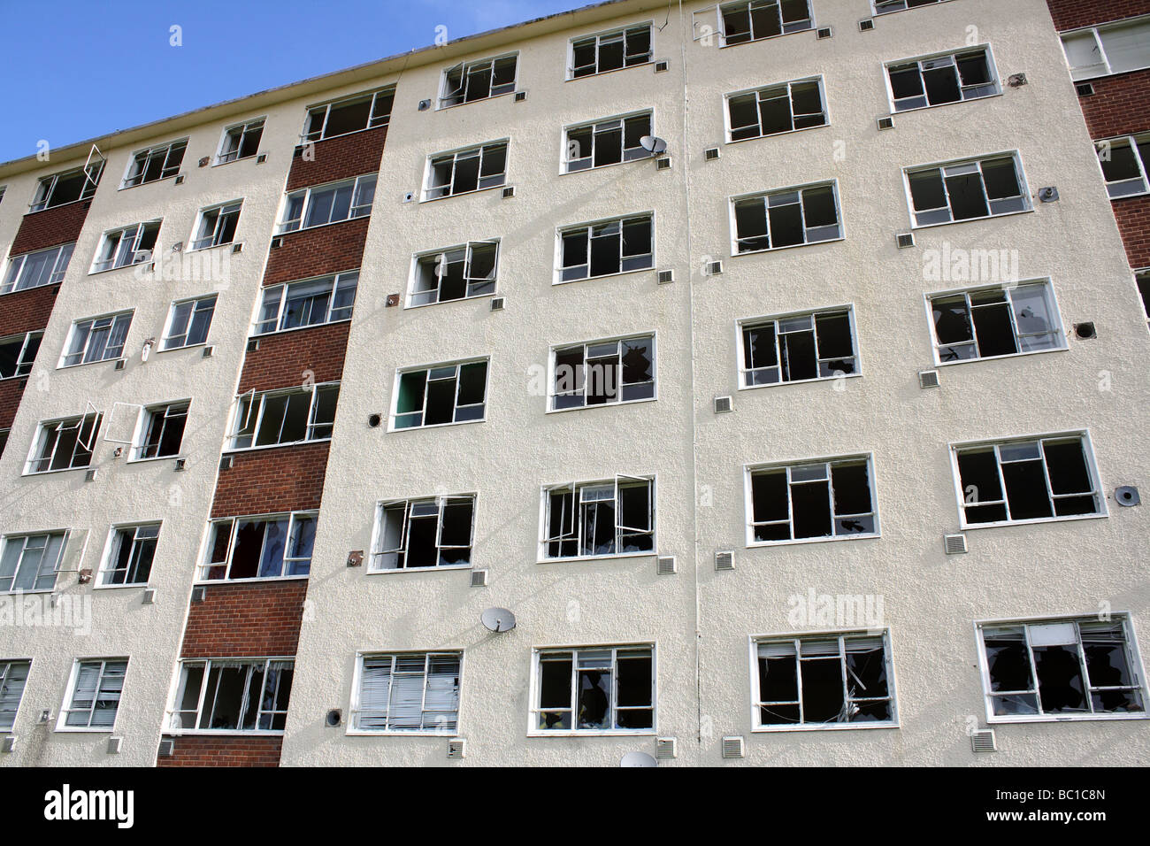 Council flats hi-res stock photography and images - Alamy