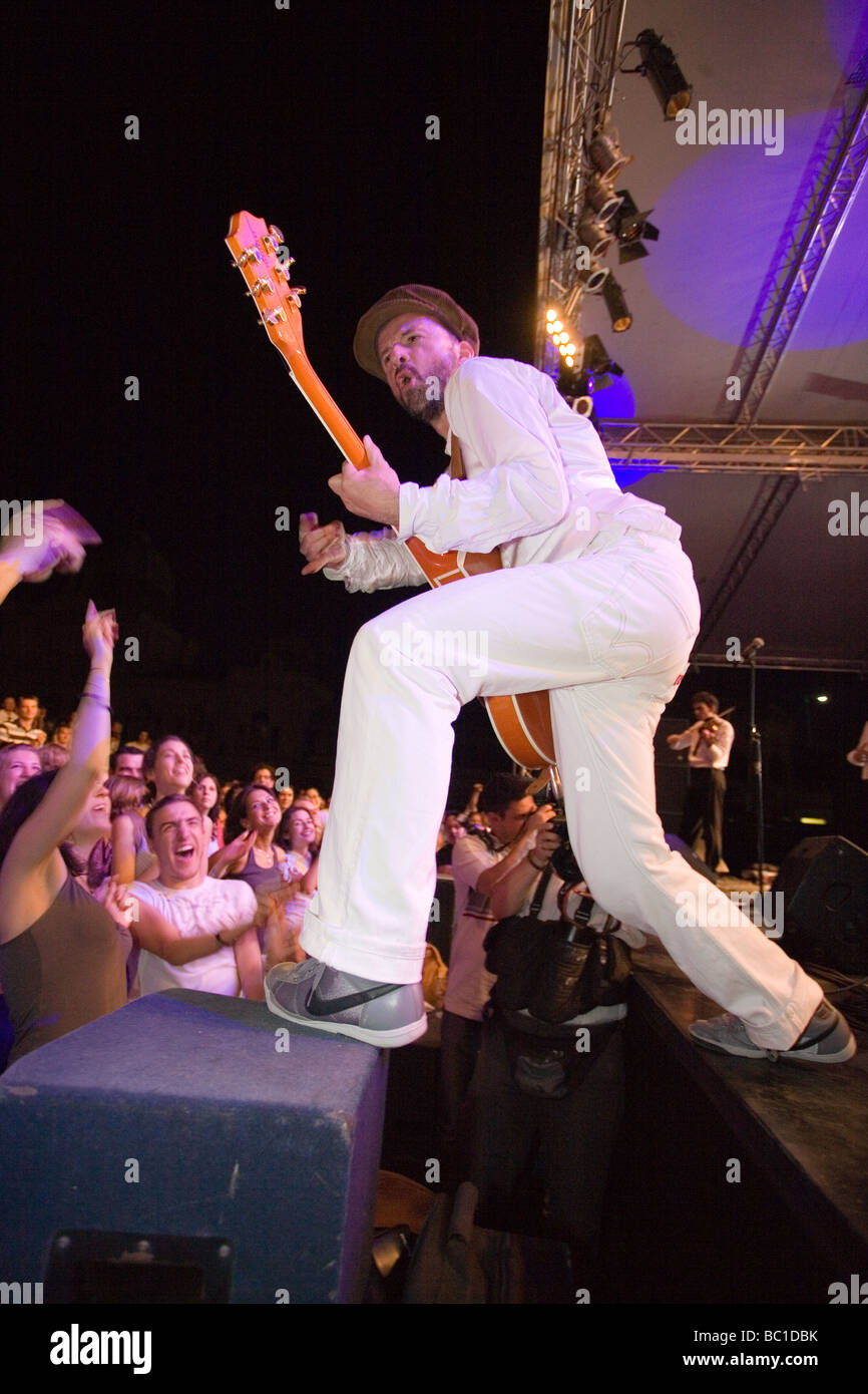 Shantel singer hi-res stock photography and images - Alamy