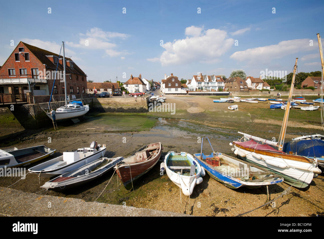 Chichester harbour harbor hi-res stock photography and images - Alamy