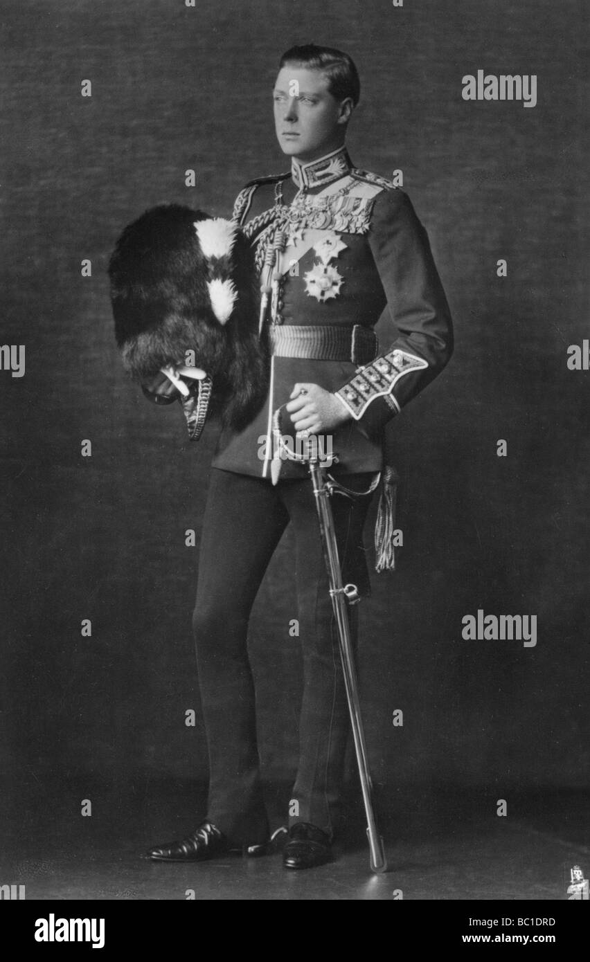 Edward viii in uniform hi-res stock photography and images - Alamy