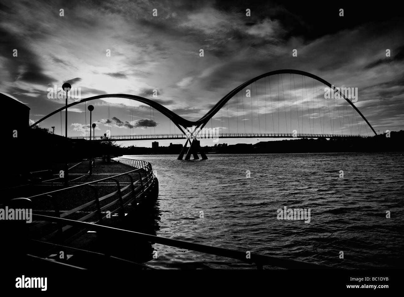 Infinity bridge england Black and White Stock Photos & Images - Alamy