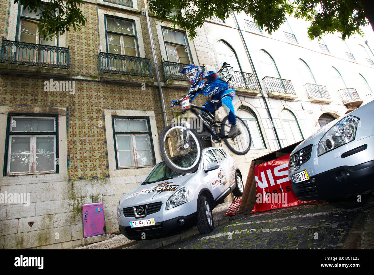 mountain bike street race, bike race Stock Photo - Alamy