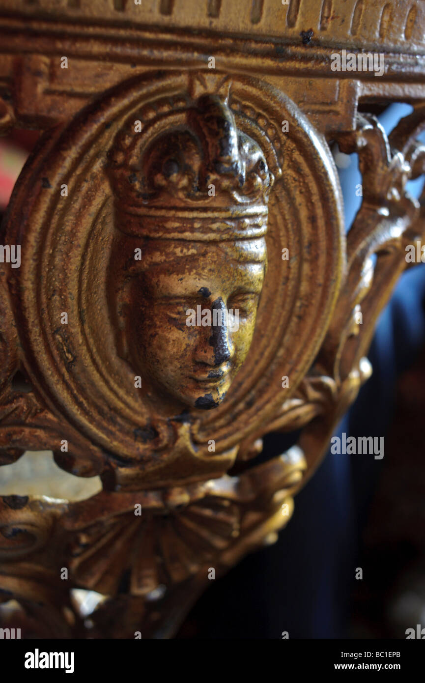 Pub details hi-res stock photography and images - Alamy