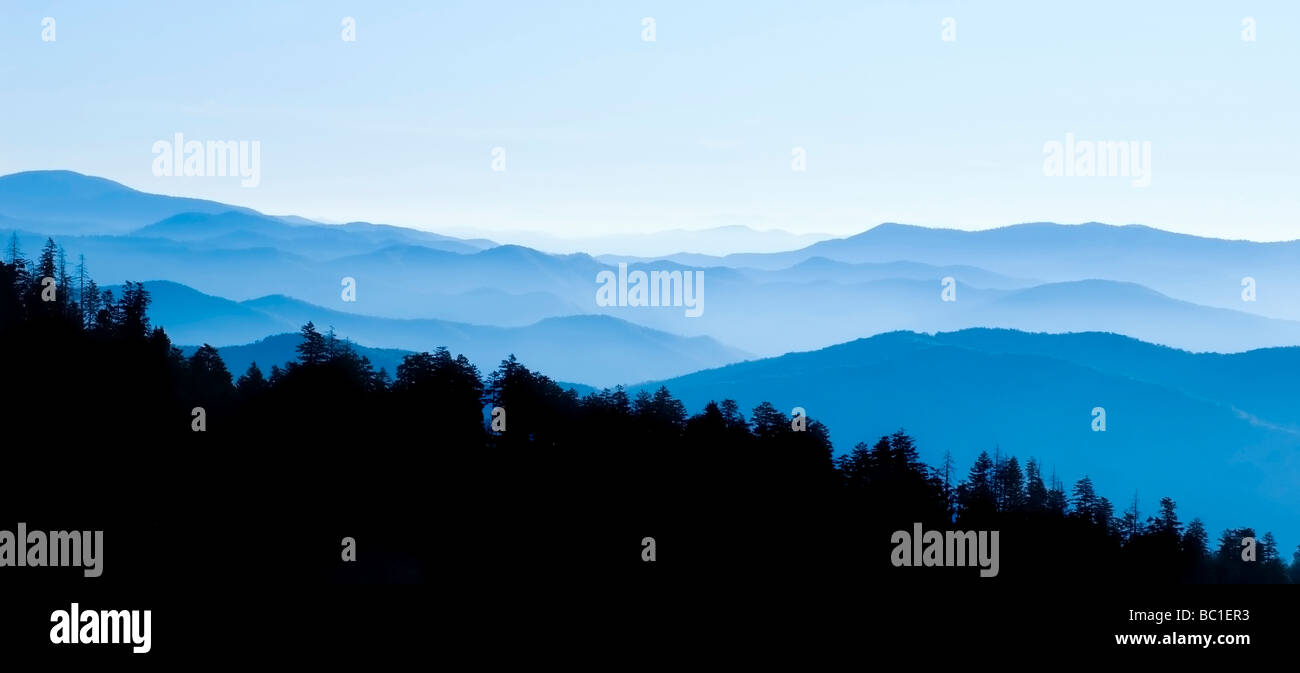 Beautiful view looking over mountains, Great Smoky Mountains National ...