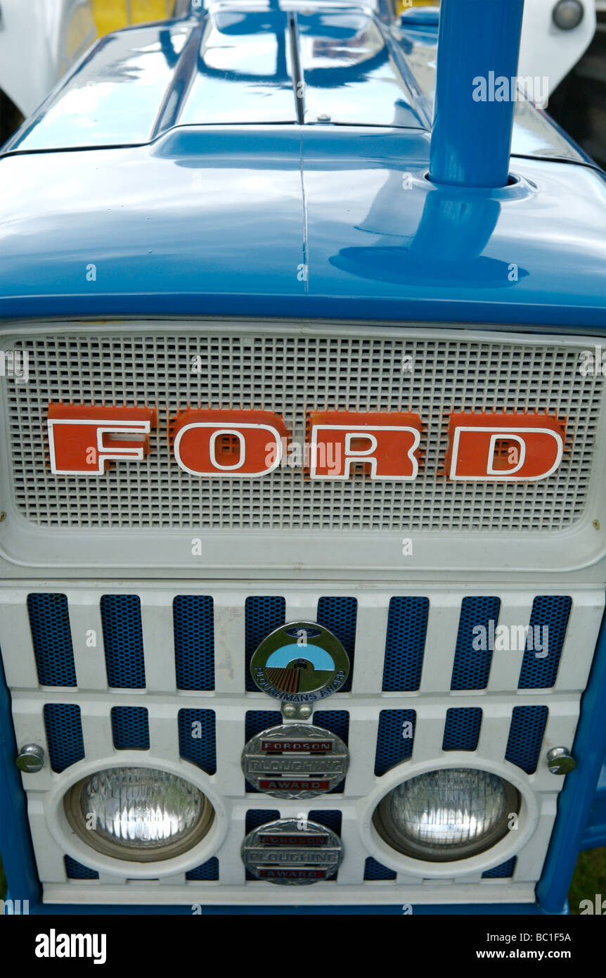 Ford 3000 tractor hi-res stock photography and images - Alamy