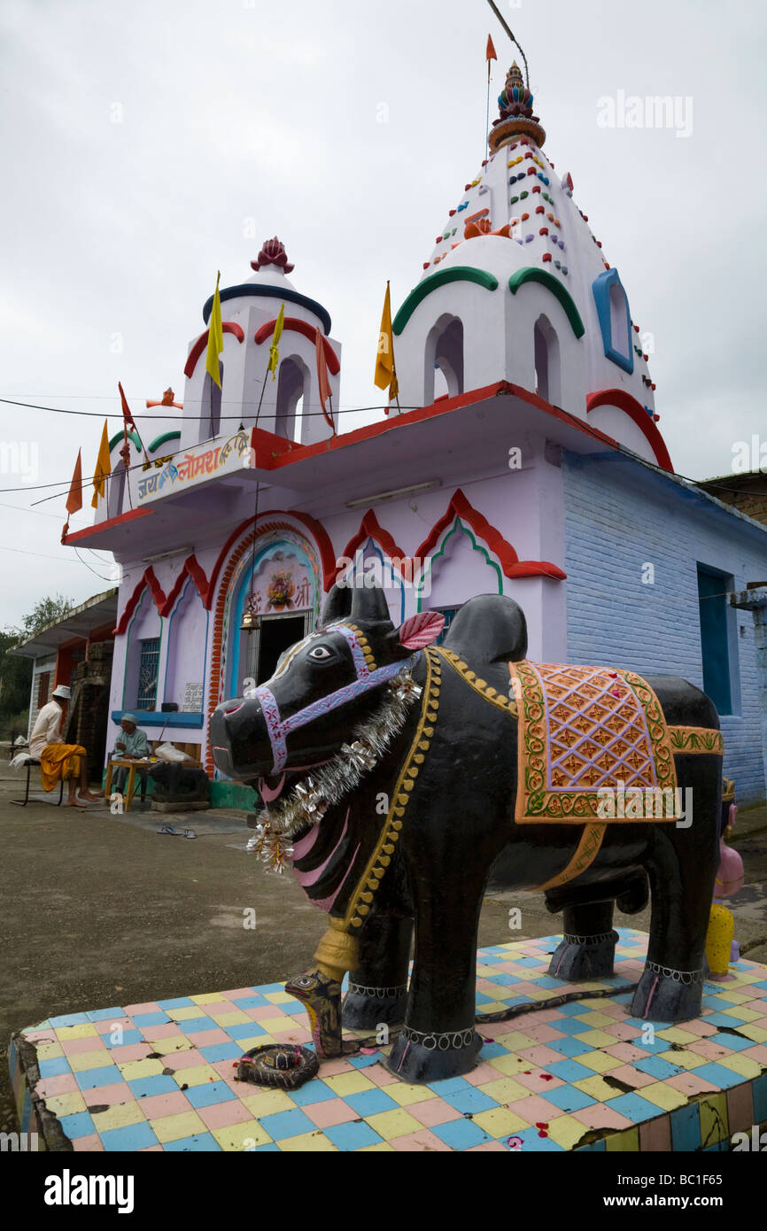 Nandi Statue (a sacred bull idol / deity) outside a hindu temple in ...