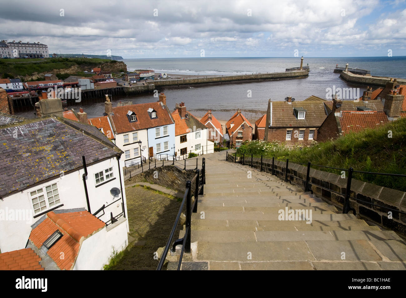 Old town whitby 199 steps hi-res stock photography and images - Alamy