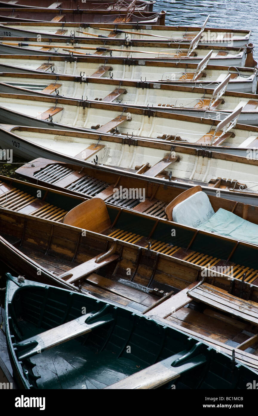 Wooden punts on the Avon river at Stratford Upon Avon, Warwickshire ...