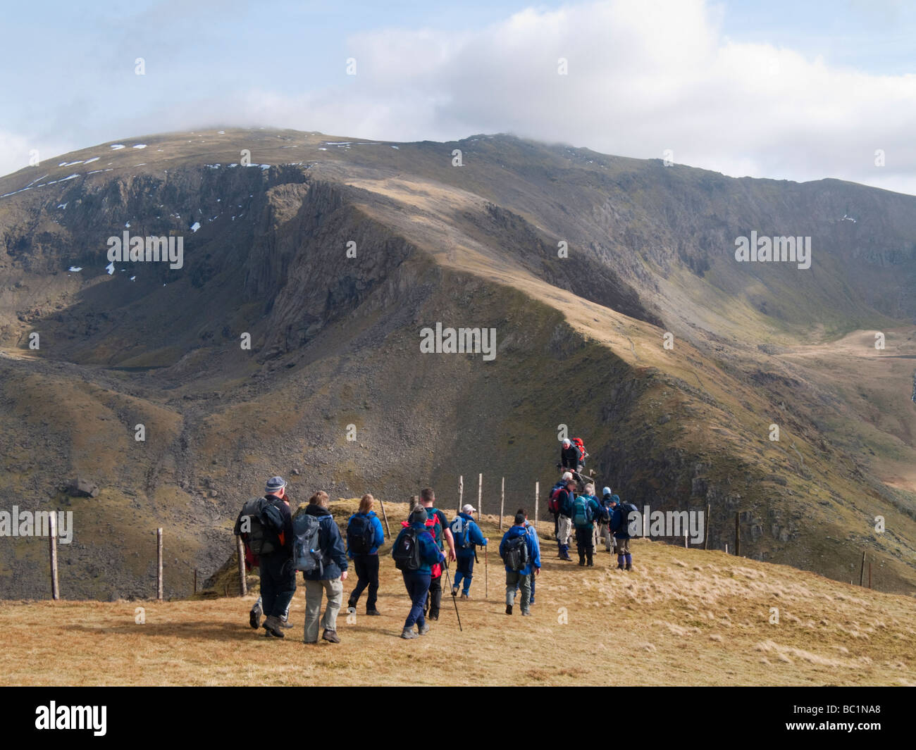 Mount snowdon in snowdonia hi-res stock photography and images - Alamy