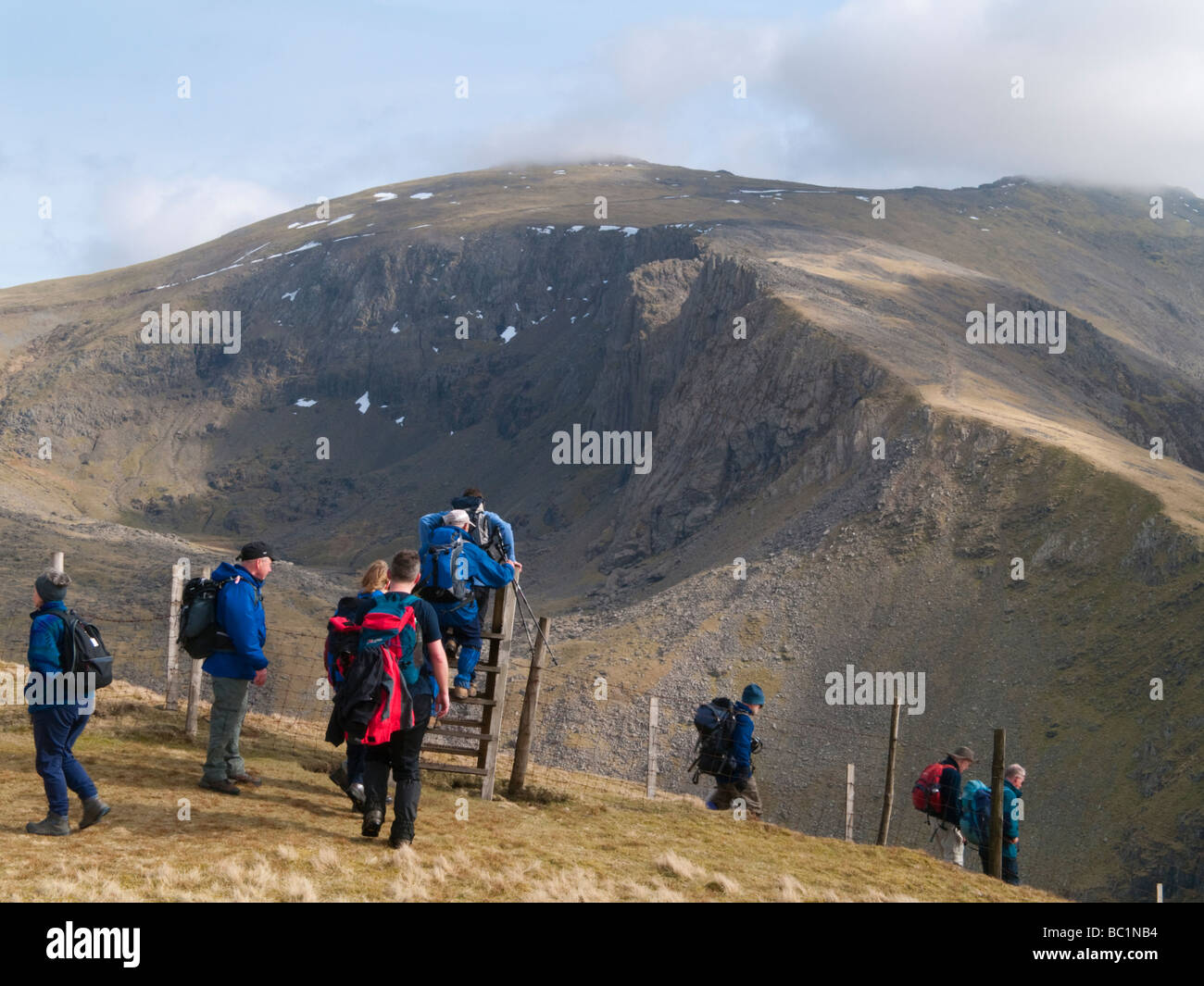 Snowdonia climbing group hi-res stock photography and images - Alamy