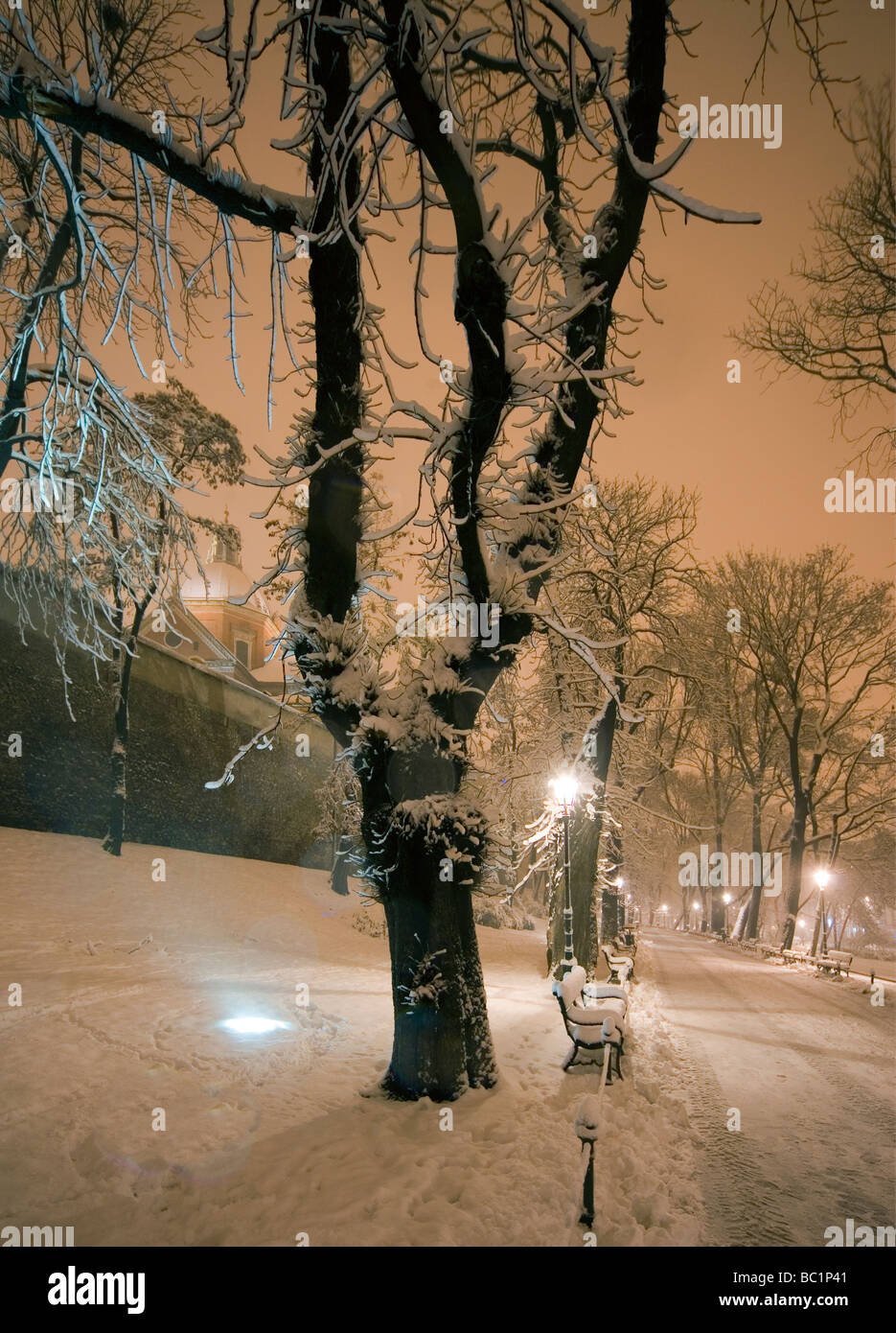 Defensive location architecture hi-res stock photography and images - Alamy