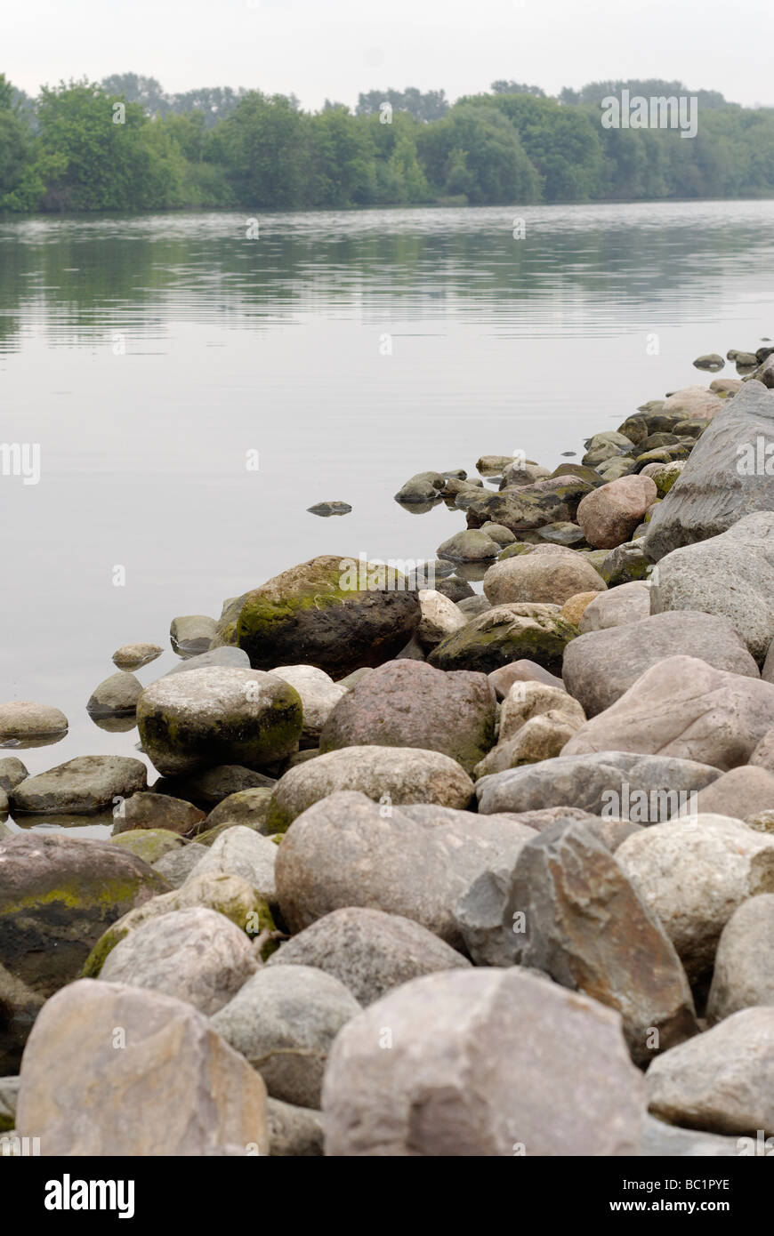 Stony river coast Stock Photo - Alamy
