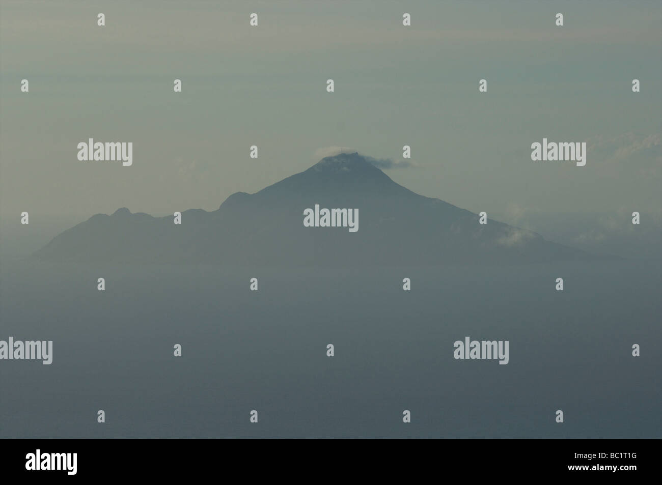 Saba island aerial hi-res stock photography and images - Alamy
