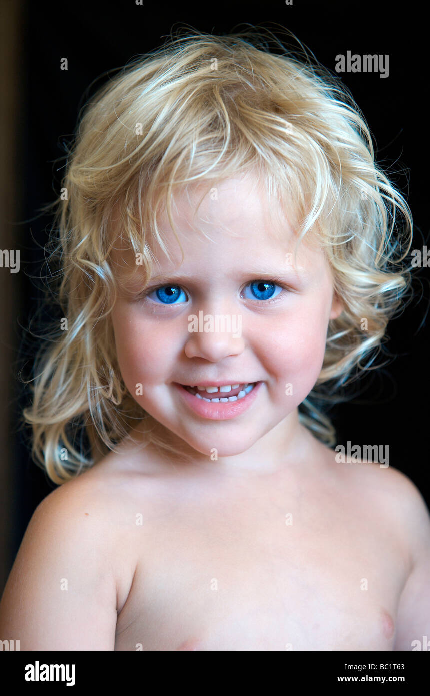 Portrait of four year old girl Stock Photo - Alamy