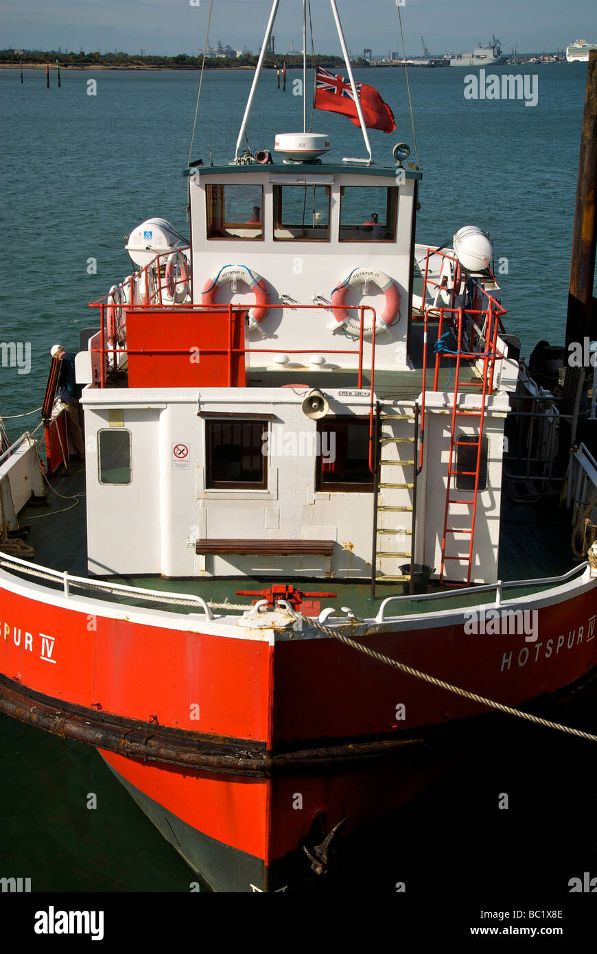 Hythe ferry hi-res stock photography and images - Alamy