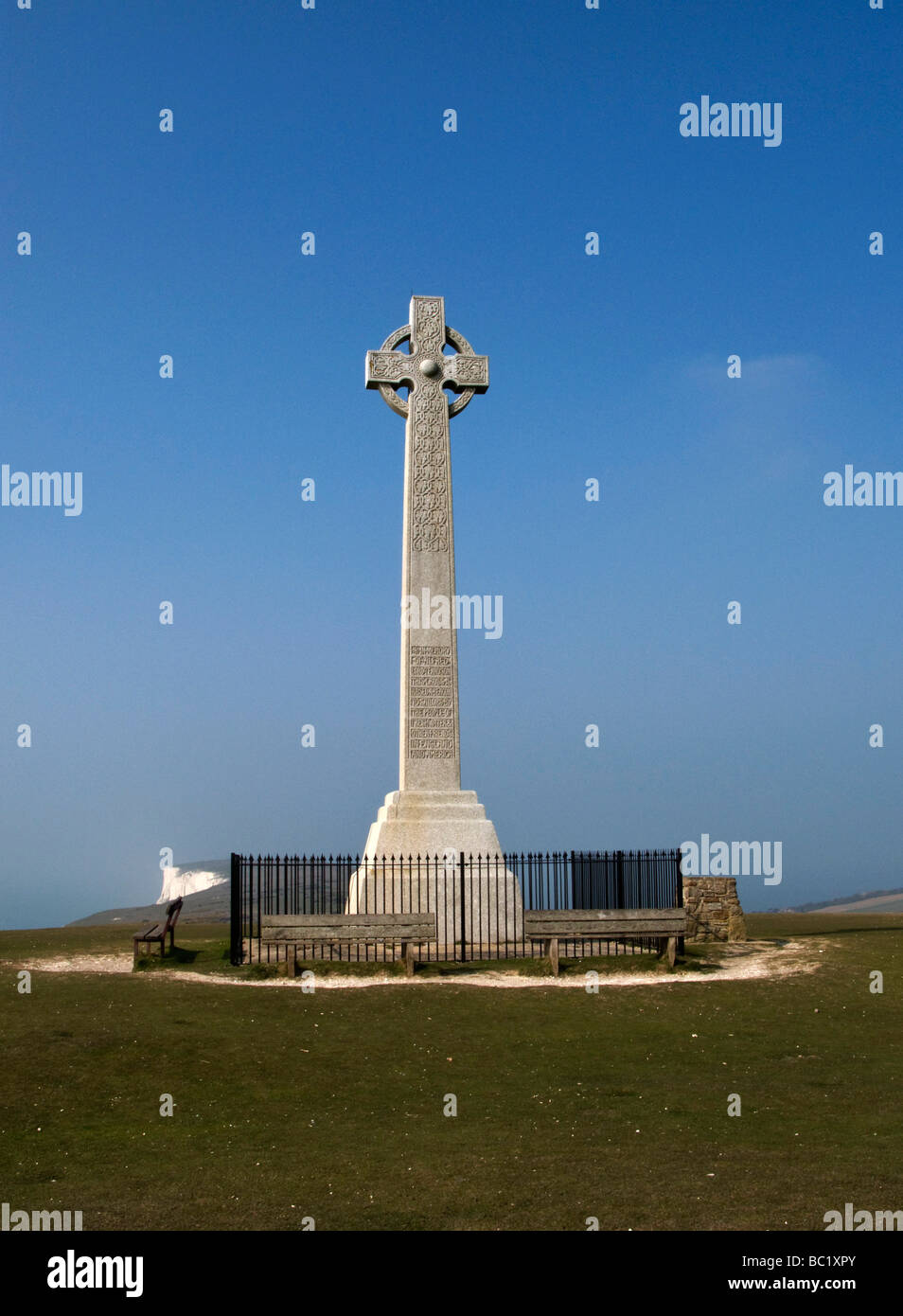 Hilltop monument hi-res stock photography and images - Alamy