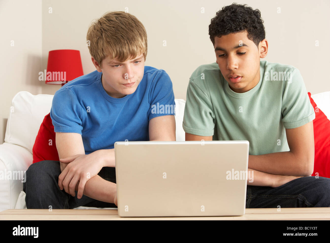 Teen boys laptop hi-res stock photography and images - Alamy