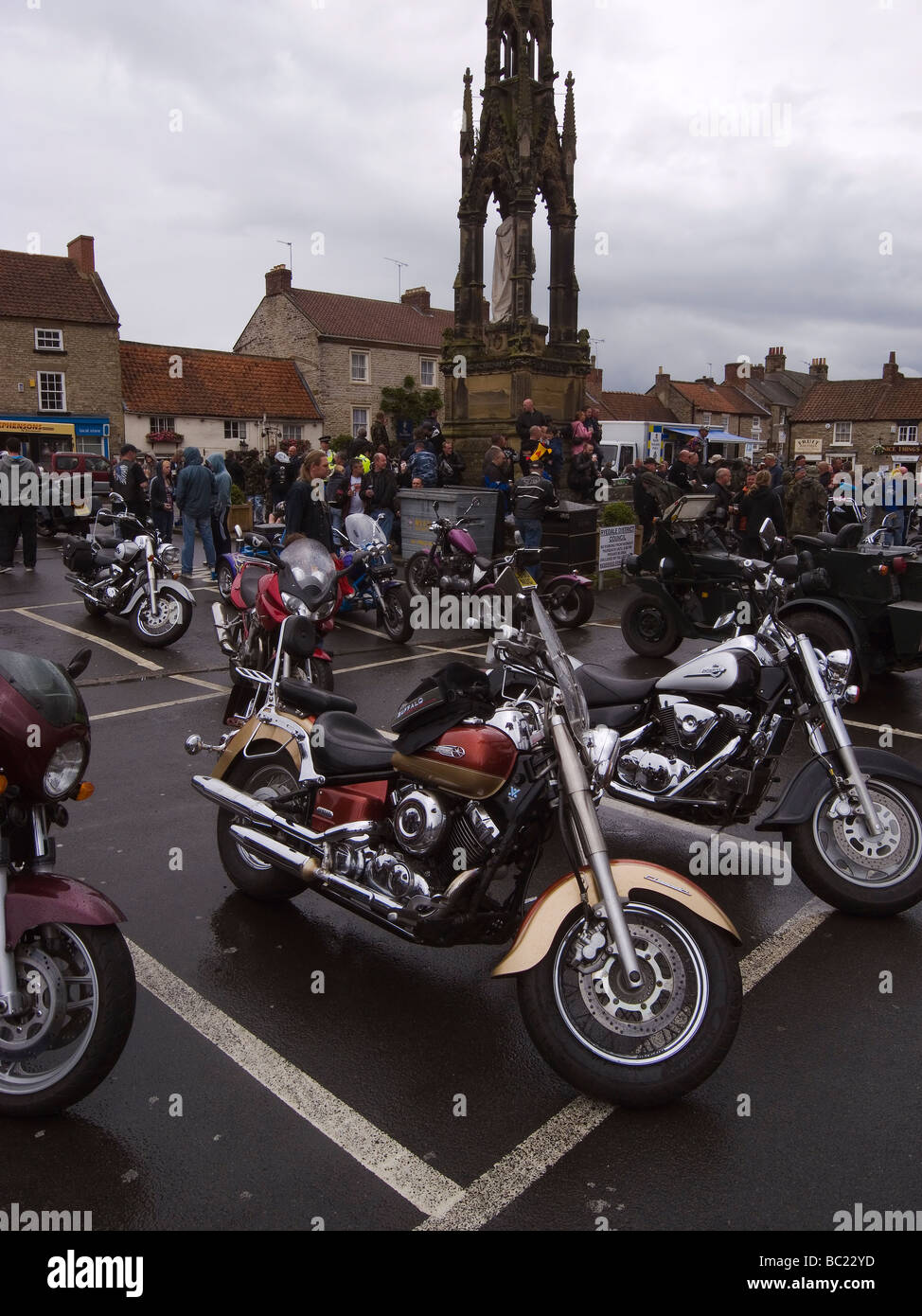 Biker meeting hi-res stock photography and images - Alamy