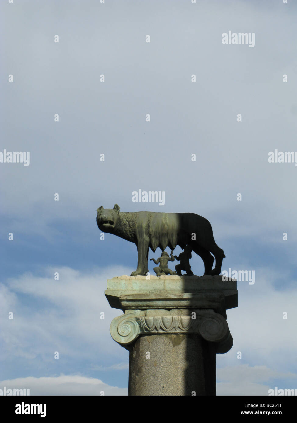 Solo remo hi-res stock photography and images - Alamy