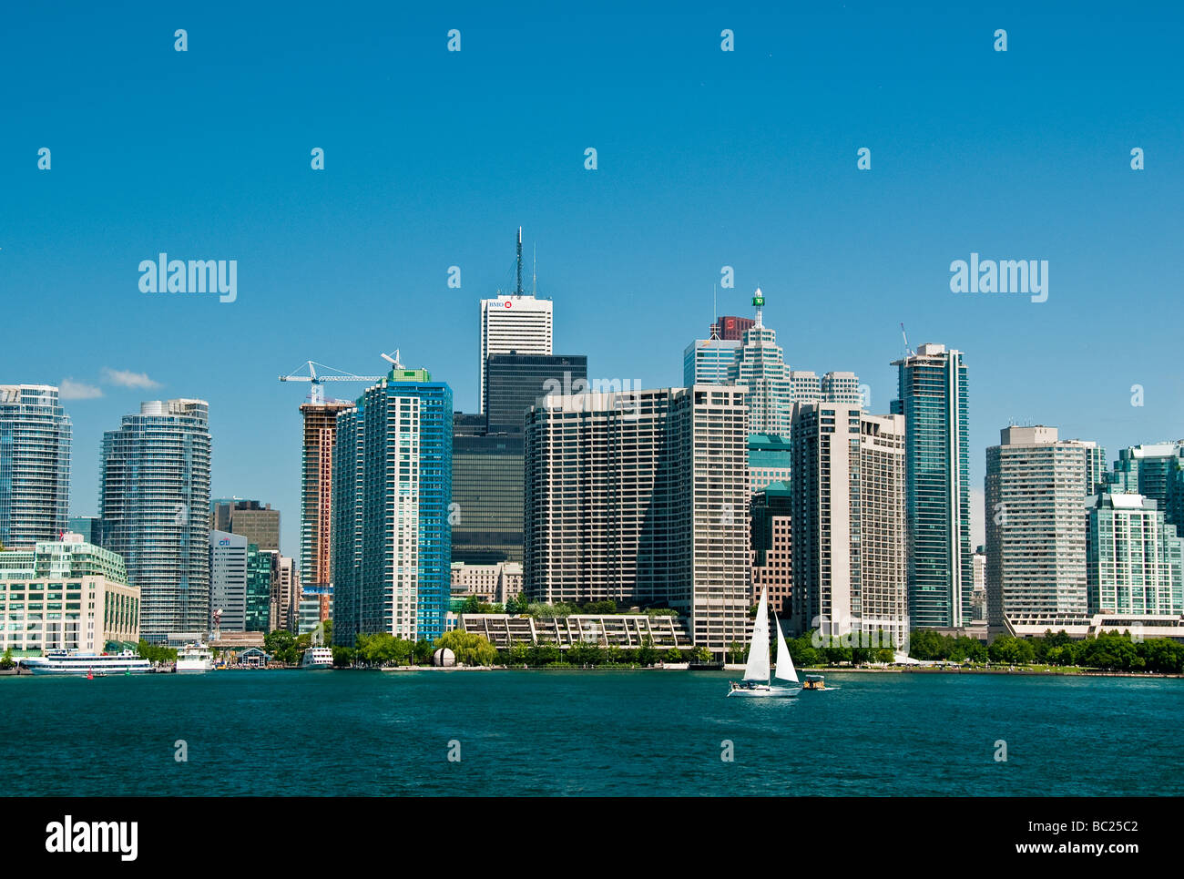 Toronto waterfront hi-res stock photography and images - Alamy