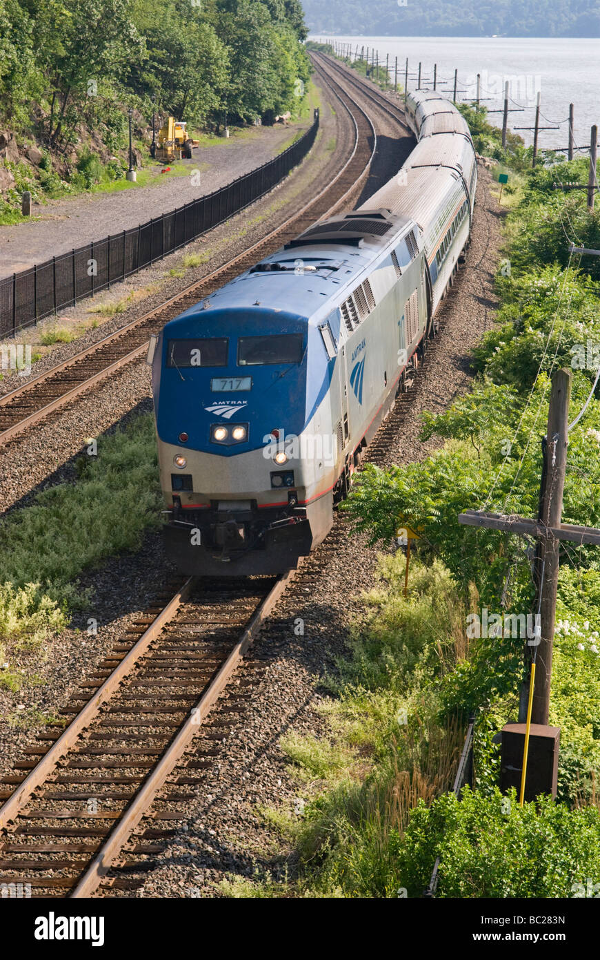 Amtrak Train At Station High Resolution Stock Photography and Images - Alamy