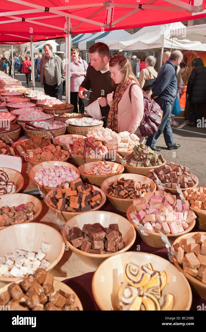 Street market sweets hi-res stock photography and images - Alamy