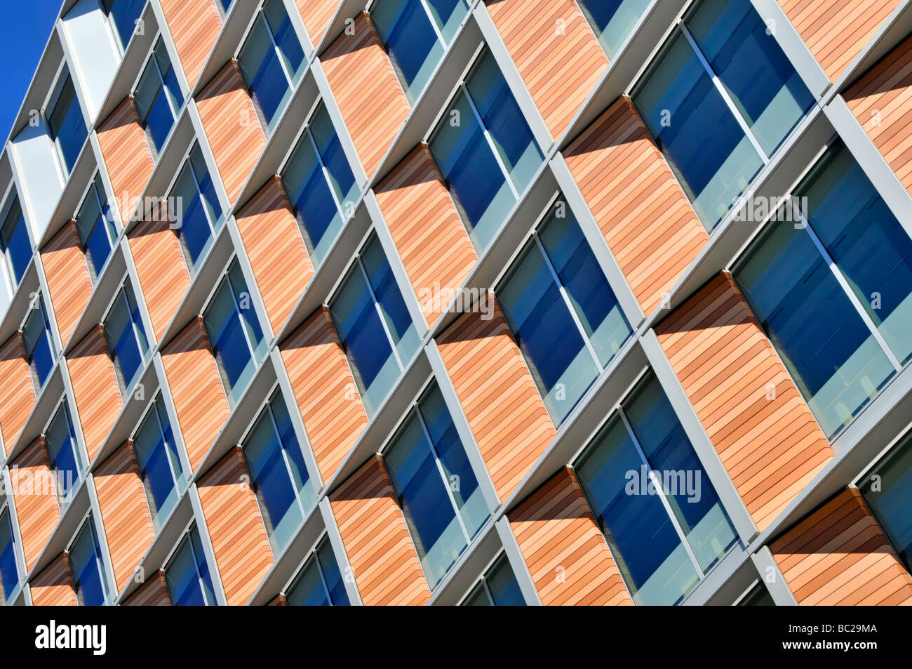 Angled structures hi-res stock photography and images - Alamy