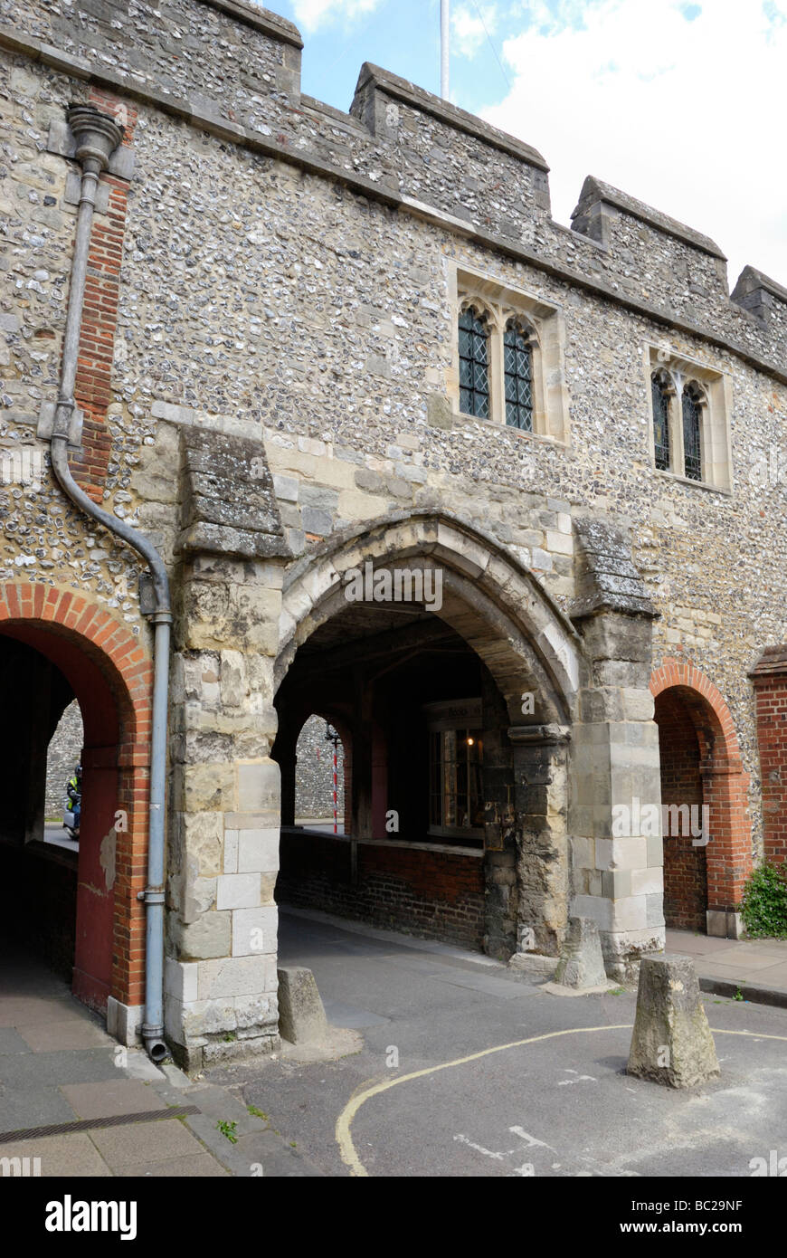 Kings Gate aka Kingsgate in Winchester Hampshire England Stock Photo ...