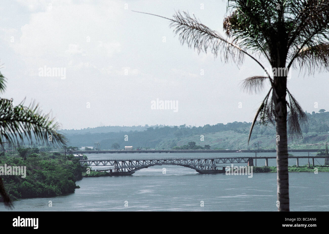 Railway bridge over the River Nile near Jinja Uganda Stock Photo - Alamy